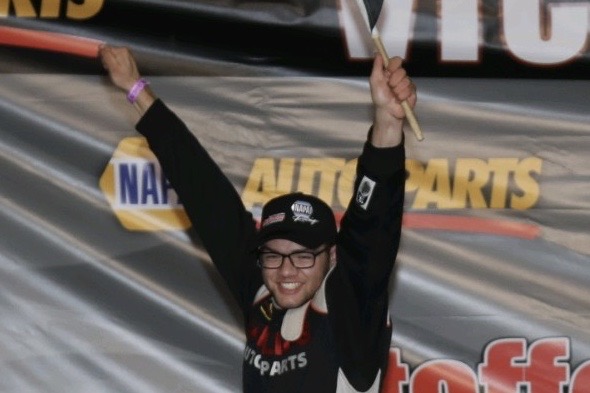 Positive Streak: Alexander Pearl Wins Second Consecutive SK Light Mod ...