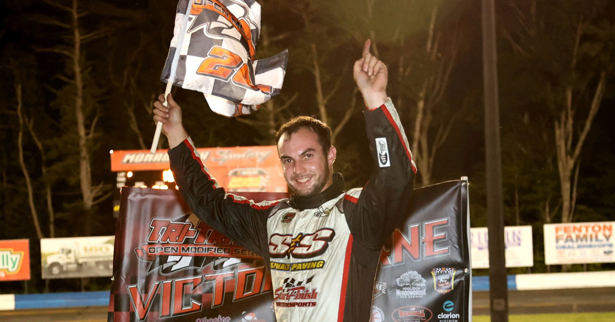 Chase Dowling Tops Tri-Track Open Modified Series At Monadnock Speedway ...