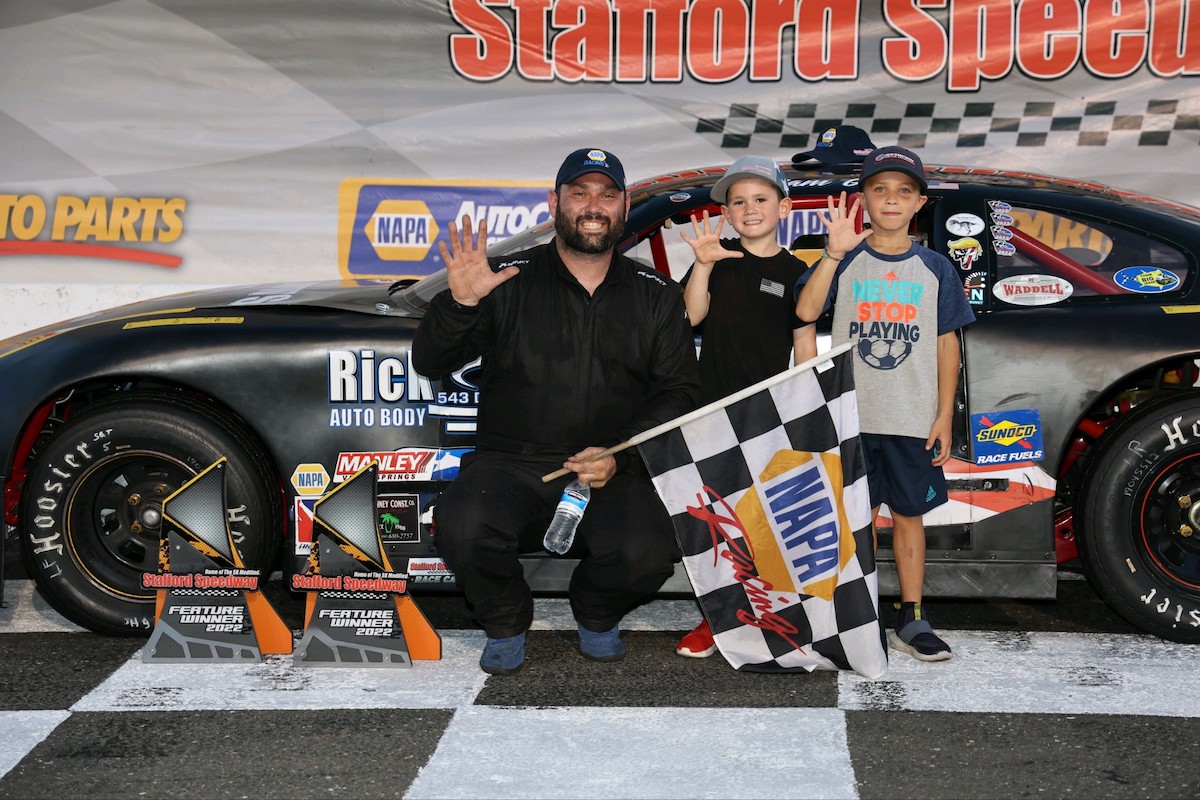 Hunter: Adam Gray Gets Fifth Late Model Win Of 2022 At Stafford ...