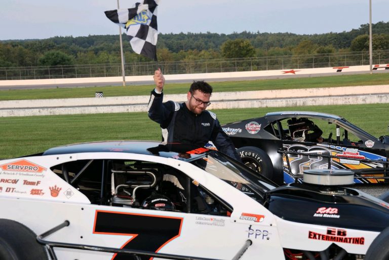 Gem Of A Win: Alexander Pearl Tops Opening SK Light Mod Feature At ...