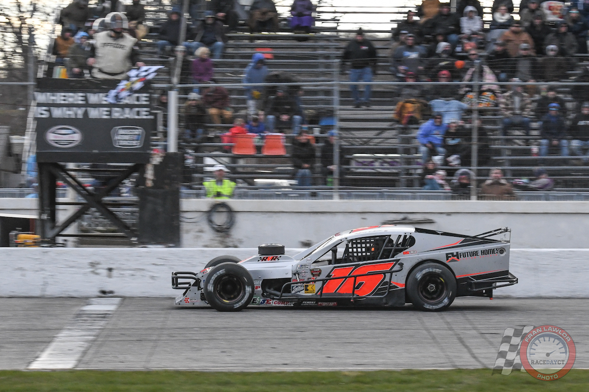Chilly Return: Whelen Modified Tour Icebreaker Numbers Continue ...