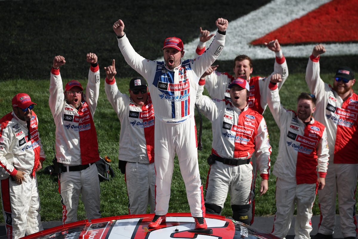 Josh Berry Gets First NASCAR Cup Series Victory At Las Vegas Motor ...